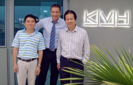 SuperyachtNews.com - Fleet - KVH Industries opens demo and training lab ...