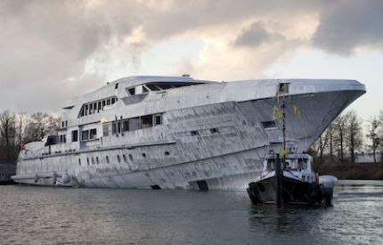 SuperyachtNews.com - Fleet - Heesen joins hull and superstructure of ...