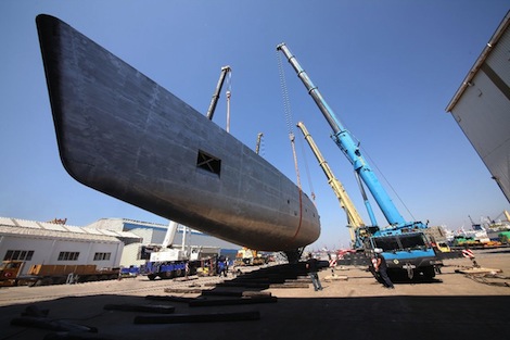 SuperyachtNews.com - Fleet - First hull in Perini's 70m series is turned