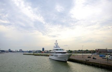 SuperyachtNews.com - Fleet - 'Utopia' re-launched after refit at Feadship