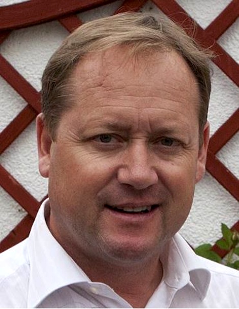 SuperyachtNews.com - Business - Jotun recruits Alexander Swain