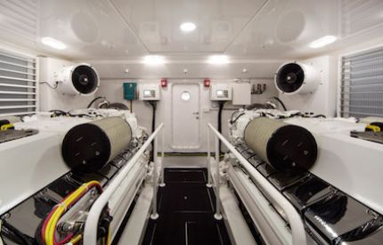 SuperyachtNews.com - Fleet - New MTU yacht engine on display at FLIBS