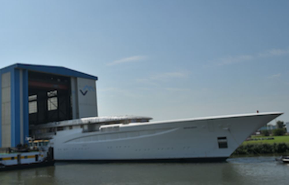 SuperyachtNews.com - Fleet - Hull of 96m Feadship spotted during SAIL ...