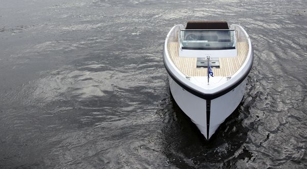 SuperyachtNews.com - Operations - Delta 26